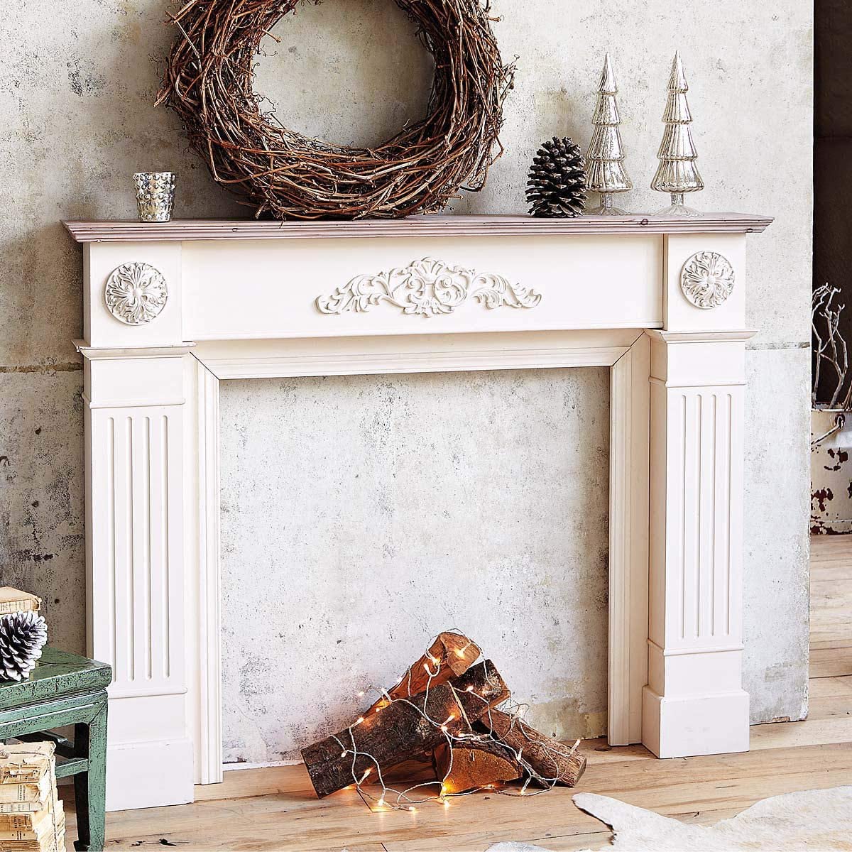 Fausse cheminée la déco trompe l'oeil - Clem Around The Corner